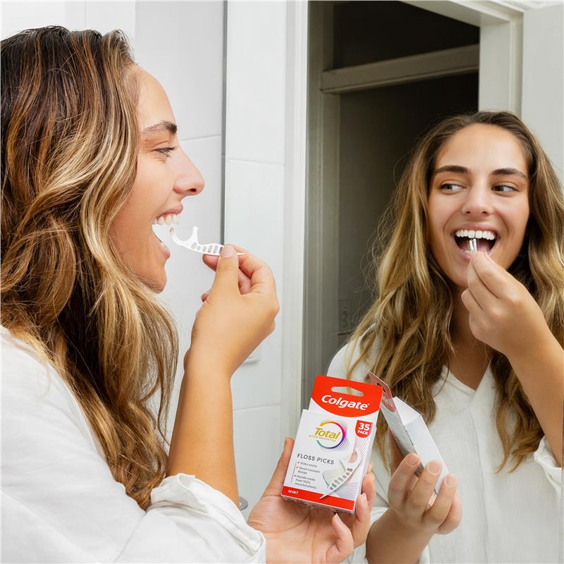 Buy Colgate Total Floss Pick 35 Pack Online at Chemist Warehouse®