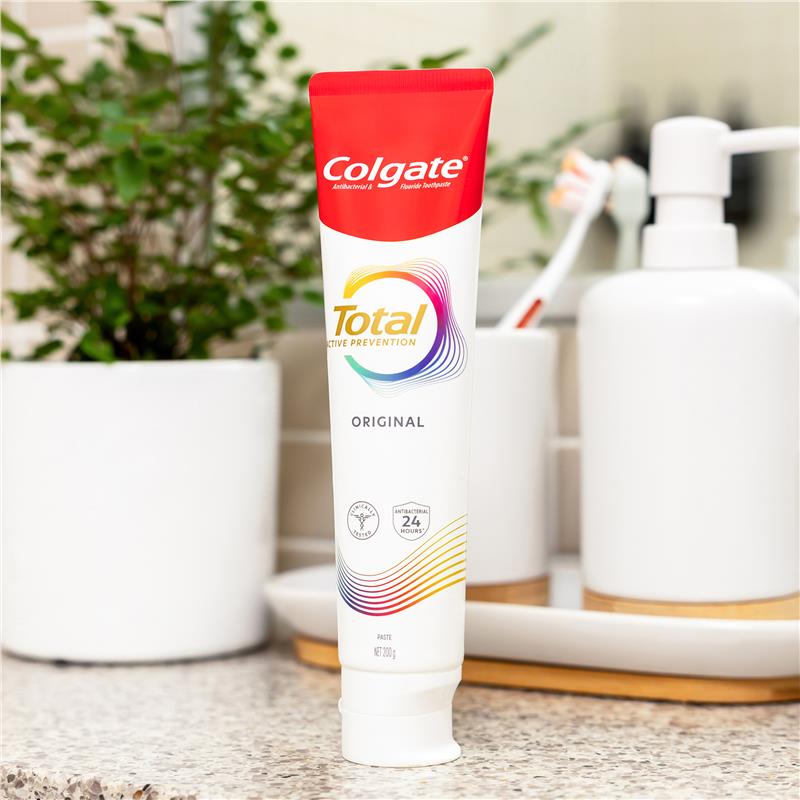 Buy Colgate Toothpaste Total Original 200g Online at Chemist Warehouse®